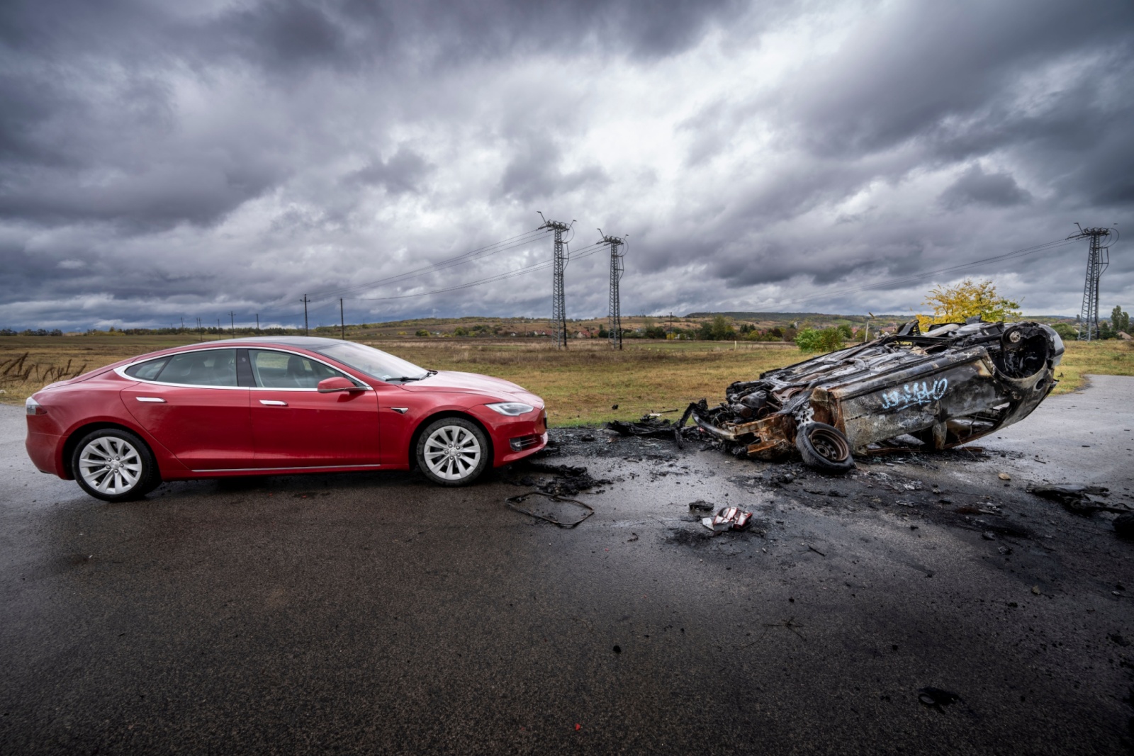 Tesla Autopilot Crash in Florida Raises Critical Safety and Liability ...