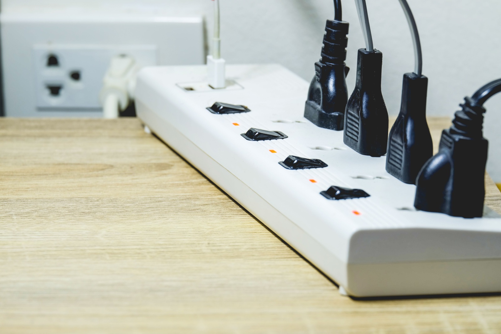 HEZI Power Strip Electrocution Injury & Wrongful Death Lawsuit Lawyers ...